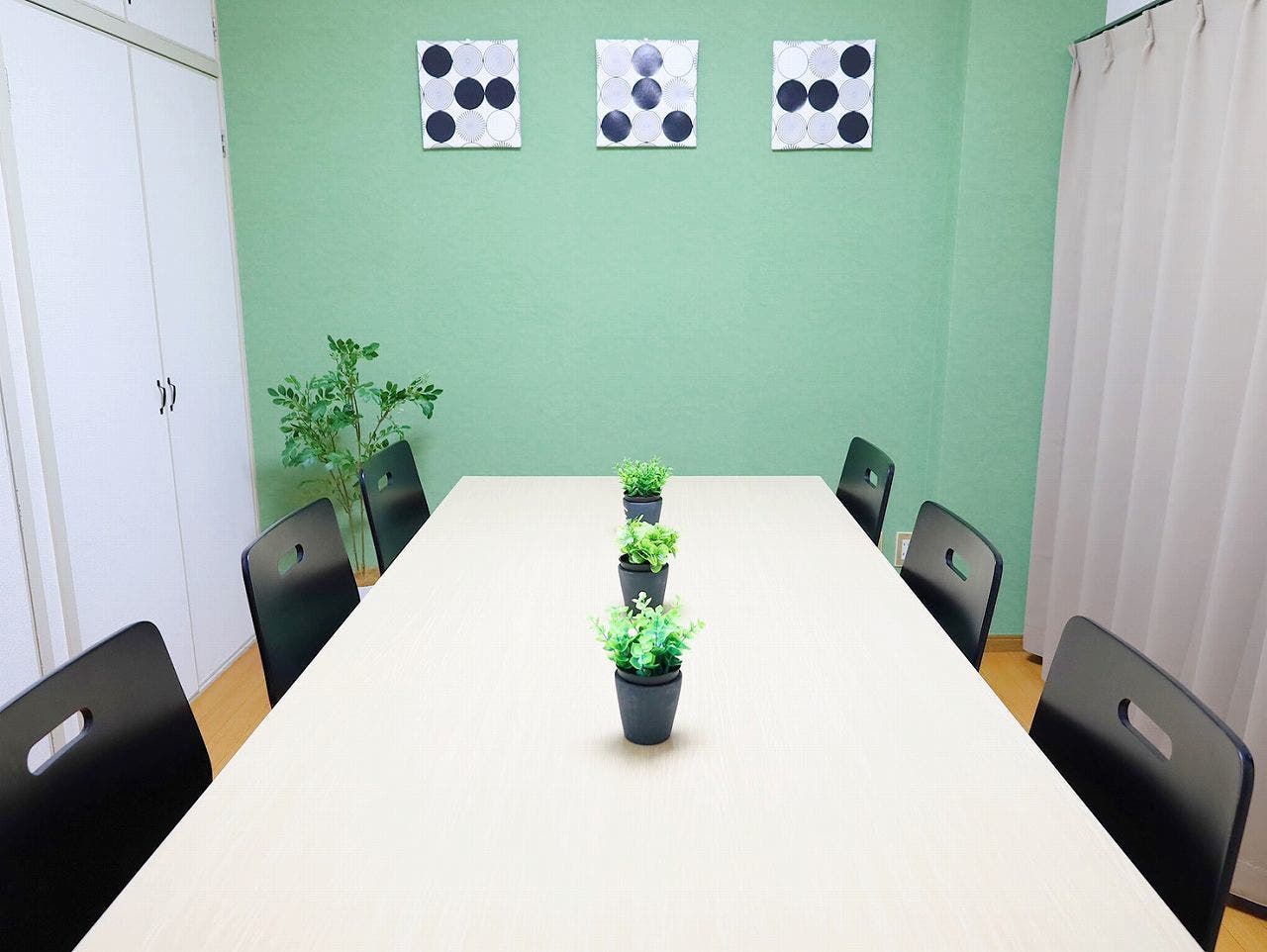 【柏駅5分！10名利用可！】3/31オープン！綺麗！WiFi・プロジェクター・ホワイトボード全て無料！ふれあい貸し会議室 柏Cの写真2