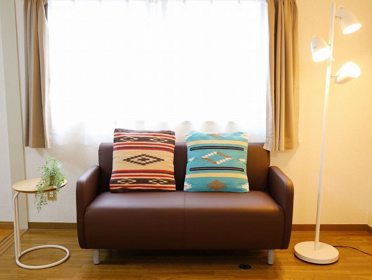 【柏駅5分！10名利用可！】3/31オープン！綺麗！WiFi・プロジェクター・ホワイトボード全て無料！ふれあい貸し会議室 柏Cの写真5