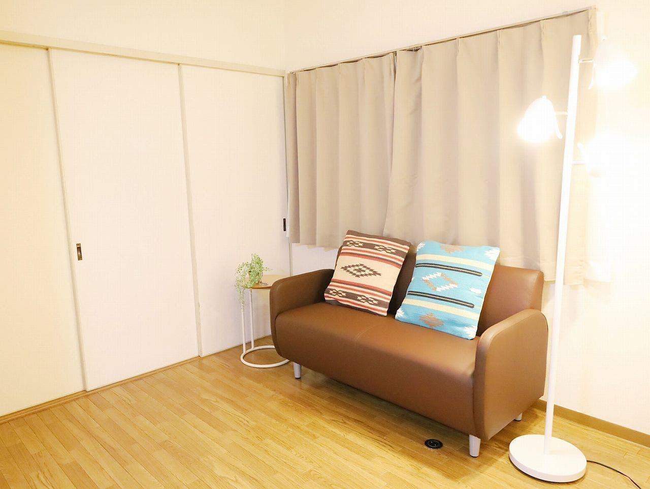 【柏駅5分！10名利用可！】3/31オープン！綺麗！WiFi・プロジェクター・ホワイトボード全て無料！ふれあい貸し会議室 柏Cの写真7