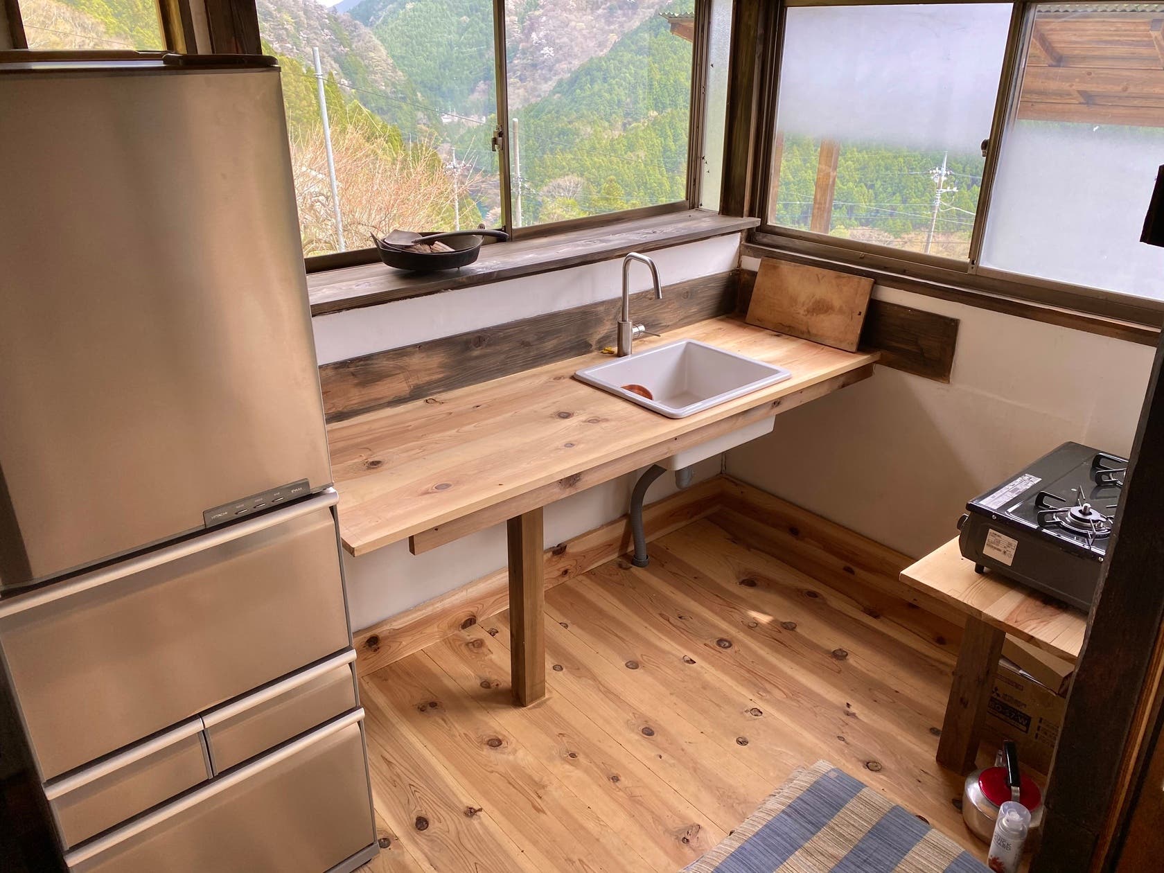 囲炉裏部屋　築140年古民家スタジオ　奥多摩町　庭付き　駐車場あり　テレビ　Youtube 　映画　CM　PVの写真13