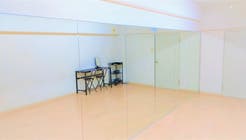 【新大阪駅から5分・西中島南方から3分】ダンス 撮影★大型鏡、WiFi光回線、フローリング、当日予約OK★の写真3