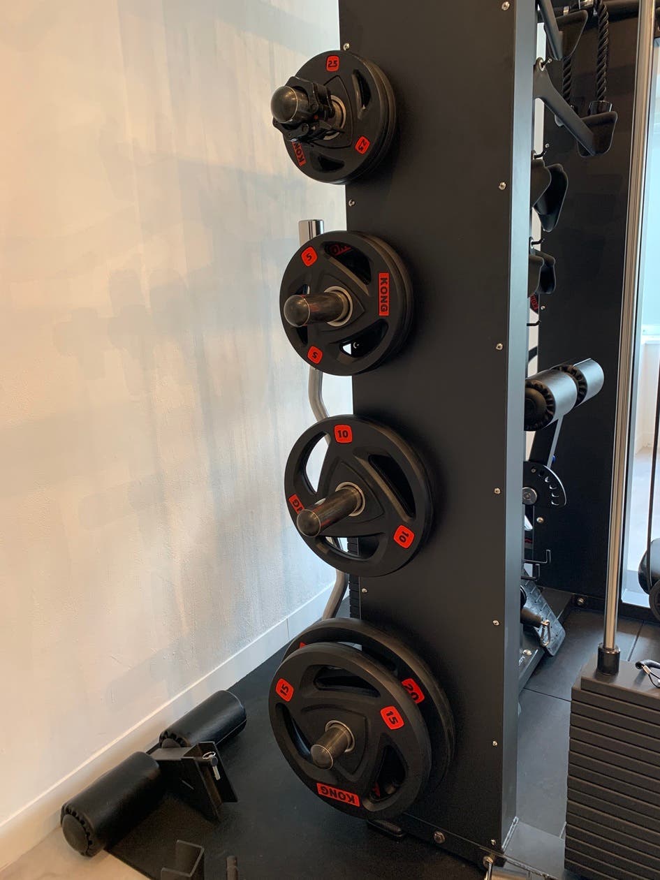 【渋谷駅徒歩3分】宮下パーク向かい！眺めの良い清潔感溢れるパーソナルレンタルジム <5in1マルチファンクショナルマシン導入>の写真10