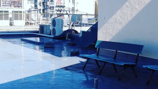 FC SPACE【屋上】眺望🌞複数スペース◎駐車◎【秋葉原・池袋~電車20分以内】駅近 昭和 ベンチ 空 電車 レトロ 都電の写真1