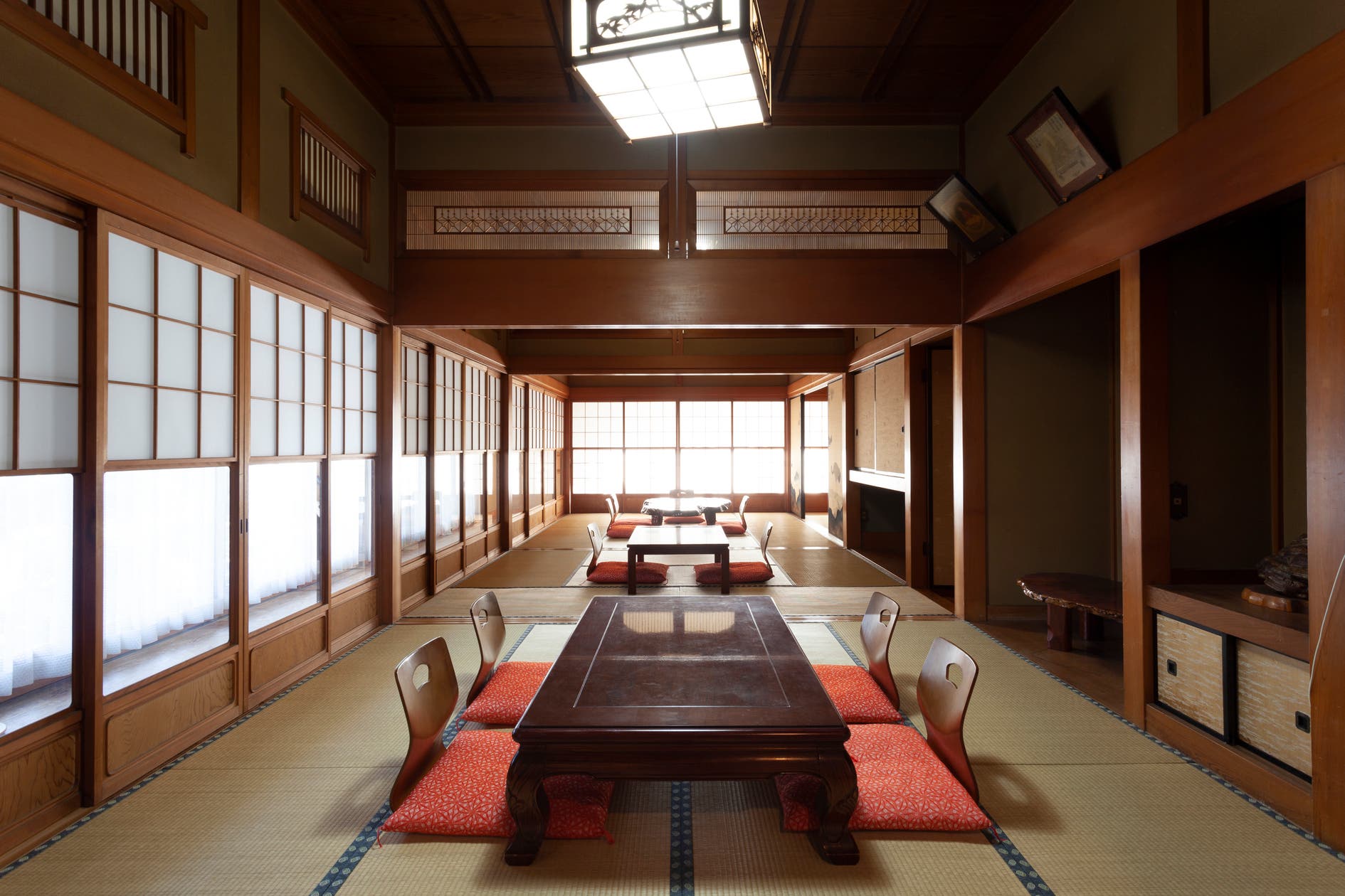 【葛飾区お花茶屋】宮大工の手による天井高３mの純日本家屋「お花茶屋森谷邸」本館建物205㎡ 敷地1000㎡（23区内希少）の写真9