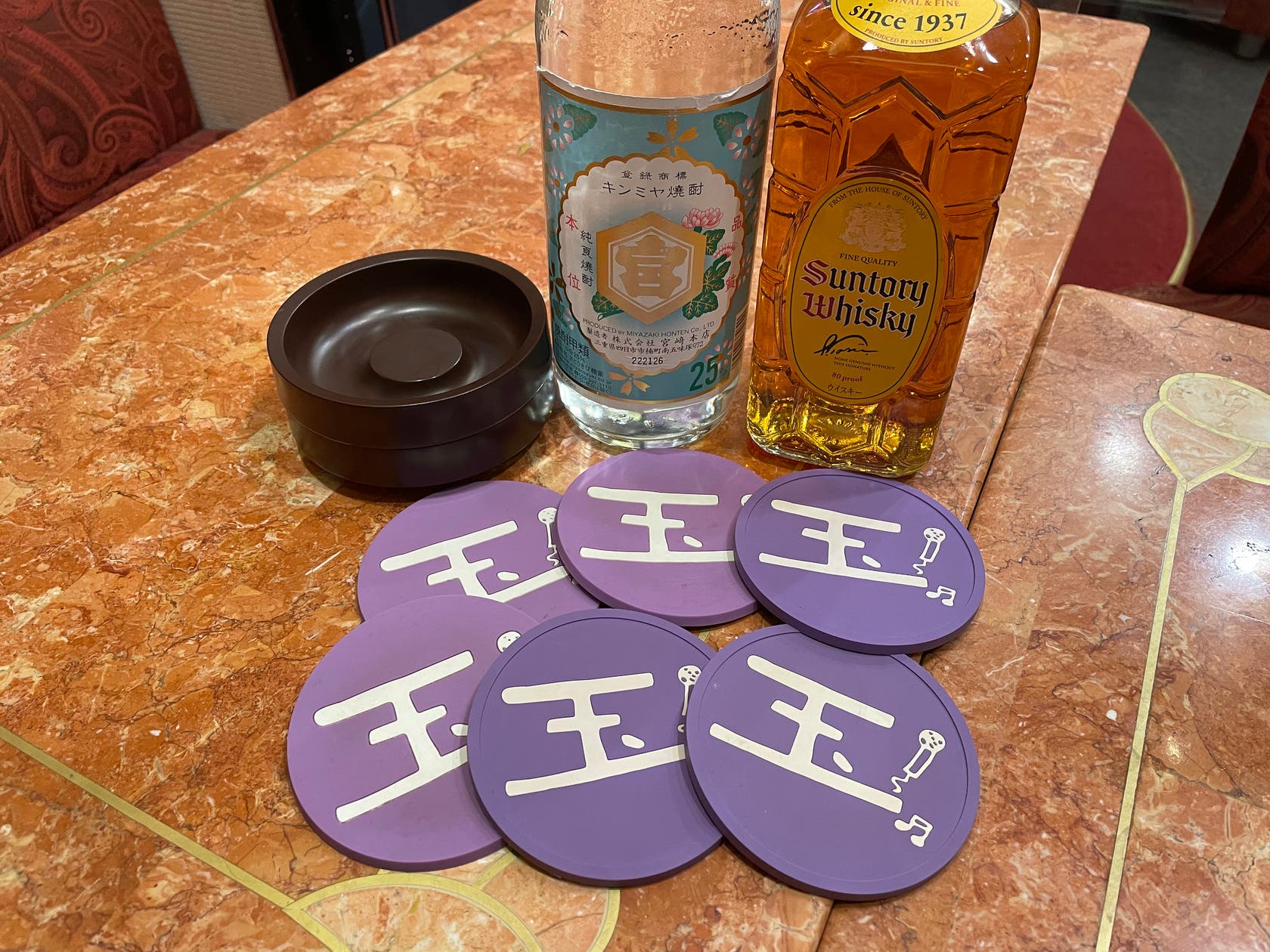 赤坂見附駅から徒歩3分！パーティー・各種撮影に！玉袋筋太郎がオーナーを務める【スナック玉ちゃん】の写真13