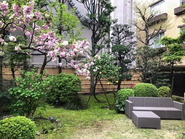 代官山駅徒歩１分　アパレル・ジュエリー等の展示会、庭の風情を生かしたロケ利用、コスプレなどにオススメの貸しスペースですの写真9