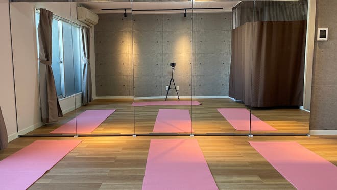 なんば、心斎橋 駅近‼️ヨガやダンスなど少人数レッスンに最適❗️の写真2