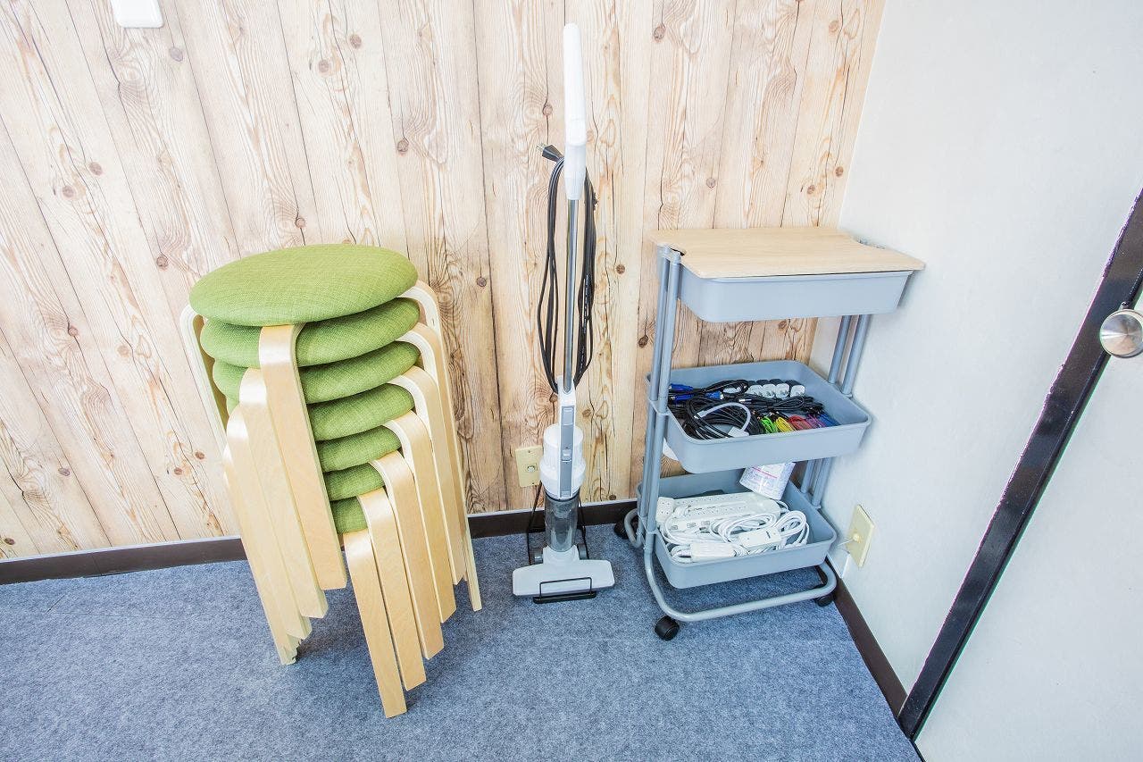 【広島駅1分！25名利用可！】綺麗な室内！WiFi・プロジェクター・ホワイトボード全て無料！土足可！ふれあい貸し会議室 広島Aの写真9