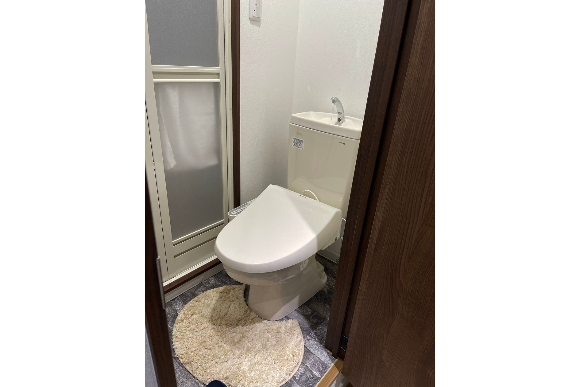 【札幌駅徒歩10秒】完全個室・アクリル板設置・きれいなスペースで快適に動画撮影・会議ができる！の写真8