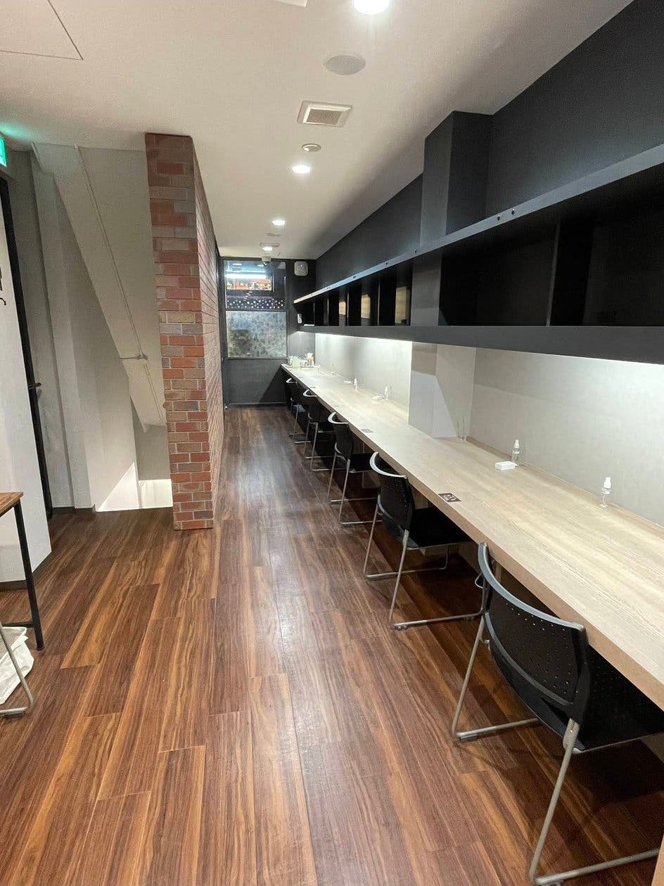 【心斎橋駅徒歩3分】無料ドリンクバーありのミーティングルーム！完全個室で集中作業。テレワーク／ZOOM会議に♪フードのご注文可能の写真8