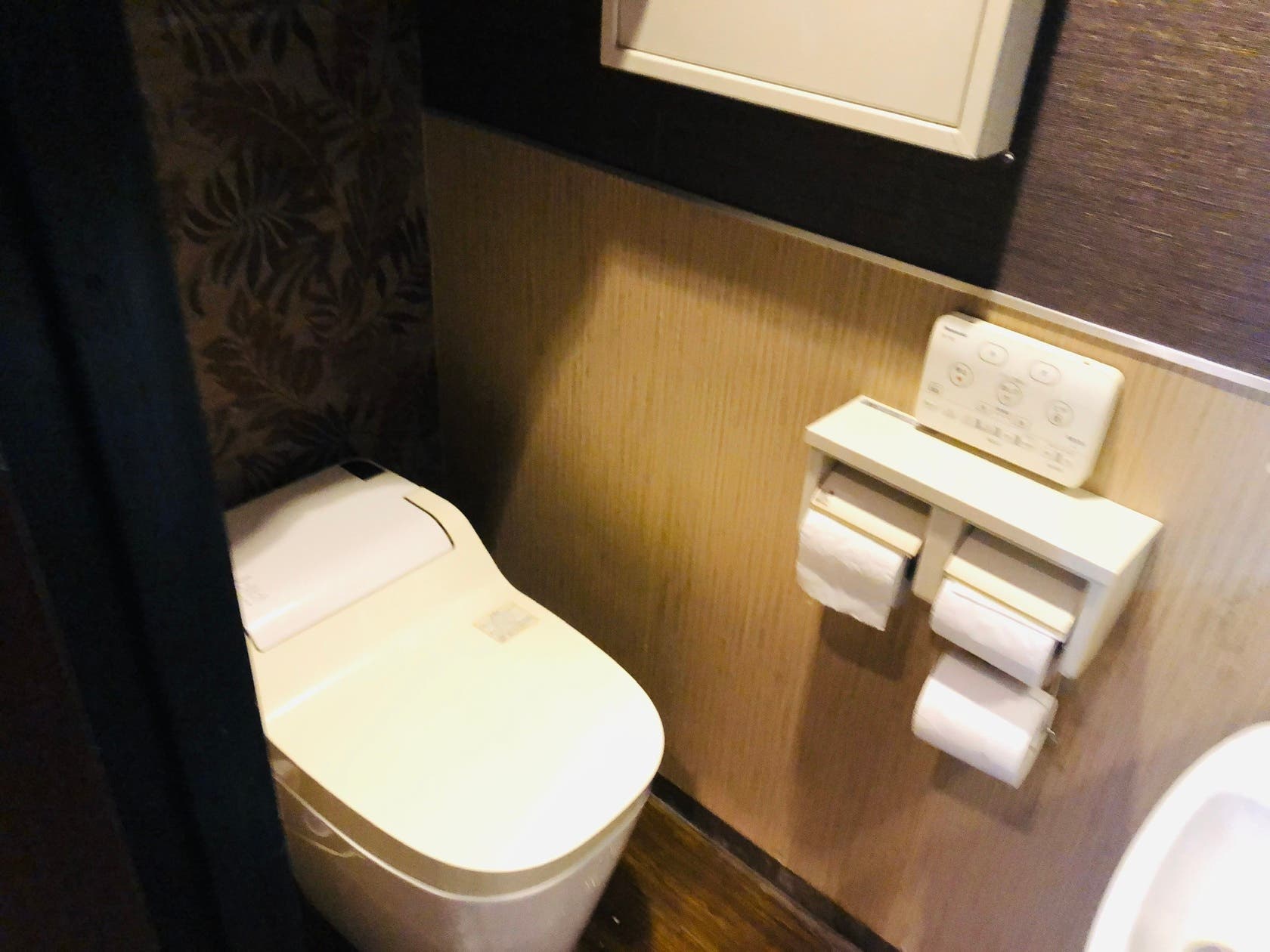 【川崎駅徒歩5分】ダンスができるレンタルスタジオ！24時間営業、大型鏡、フローリング★当日予約も可能！ダンス以外でも使えますの写真11