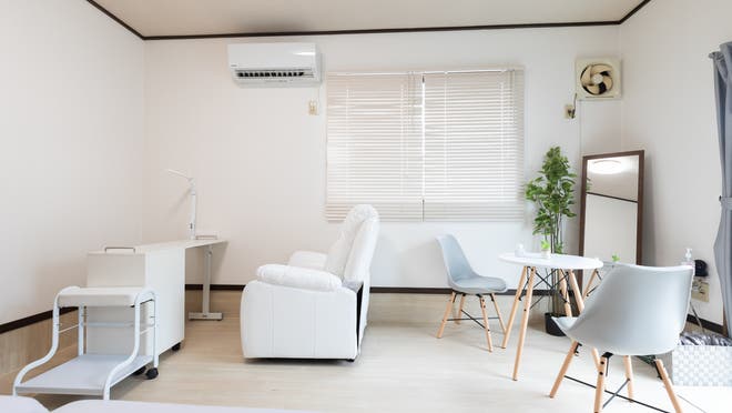 〜 完全貸切型レンタルサロンスペース! 〜 エステ, ネイル, 整体, etc... 施術に特化した綺麗なスペースです! の写真2