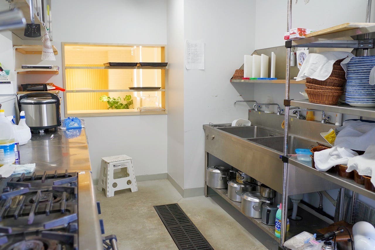 【大船駅徒歩3分】パソコン一つで利用できる!セミナー講師の声で生まれたレンタル会場。キッチンレンタルプランもあります。の写真8