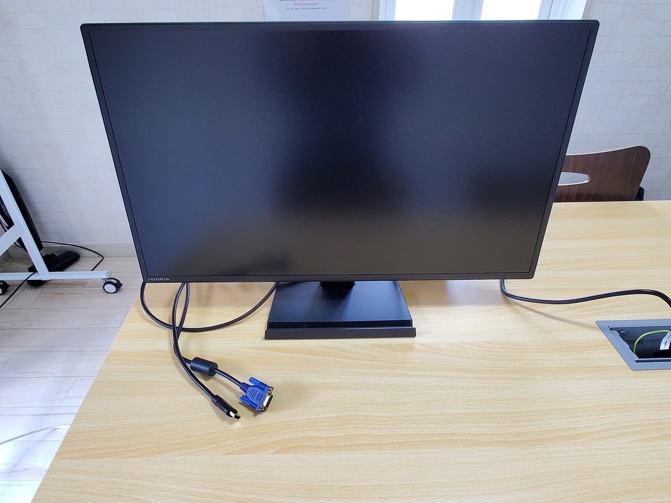 【稲毛駅4分】自然光たっぷり快適！完全個室！光Wi-Fi/モニター/テレワーク・会議・セミナー・面接・商談・撮影・朝活に最適の写真5