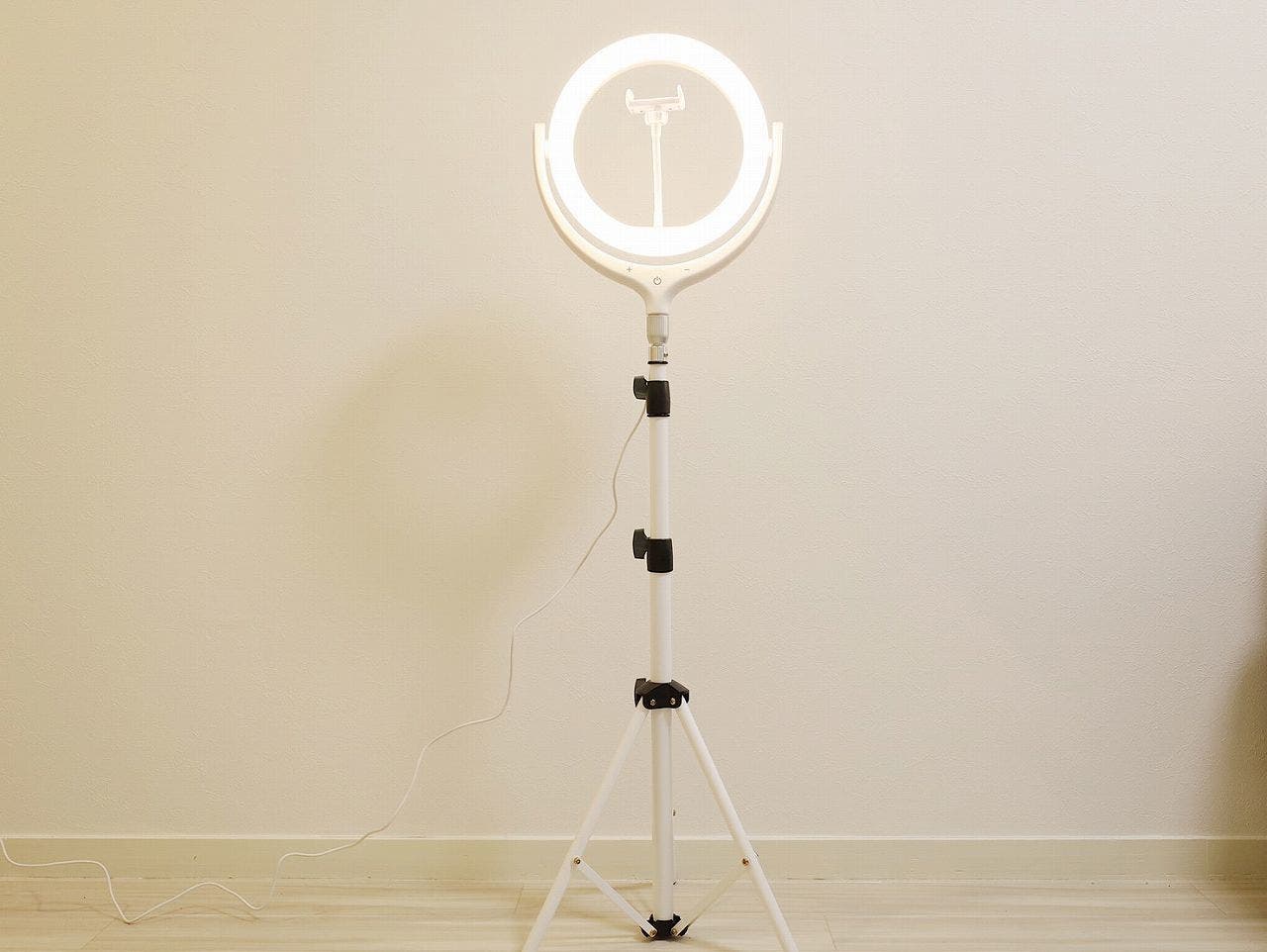 【川越駅3分！10名利用可！】綺麗な室内！WiFi・プロジェクター・ホワイトボード全て無料！ふれあい貸し会議室 川越Aの写真18