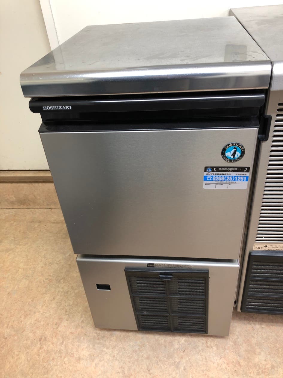 厨房の業務用製氷器の画像1