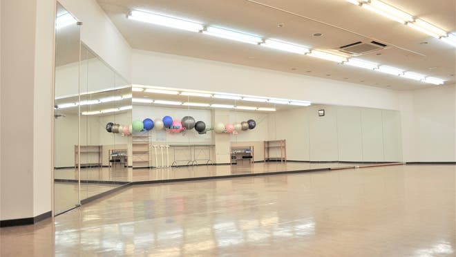 【中央公園すぐそば】~STUDIO DEVA~ ヨガ・フィットネス等のレッスンに♪明るい2階の写真2