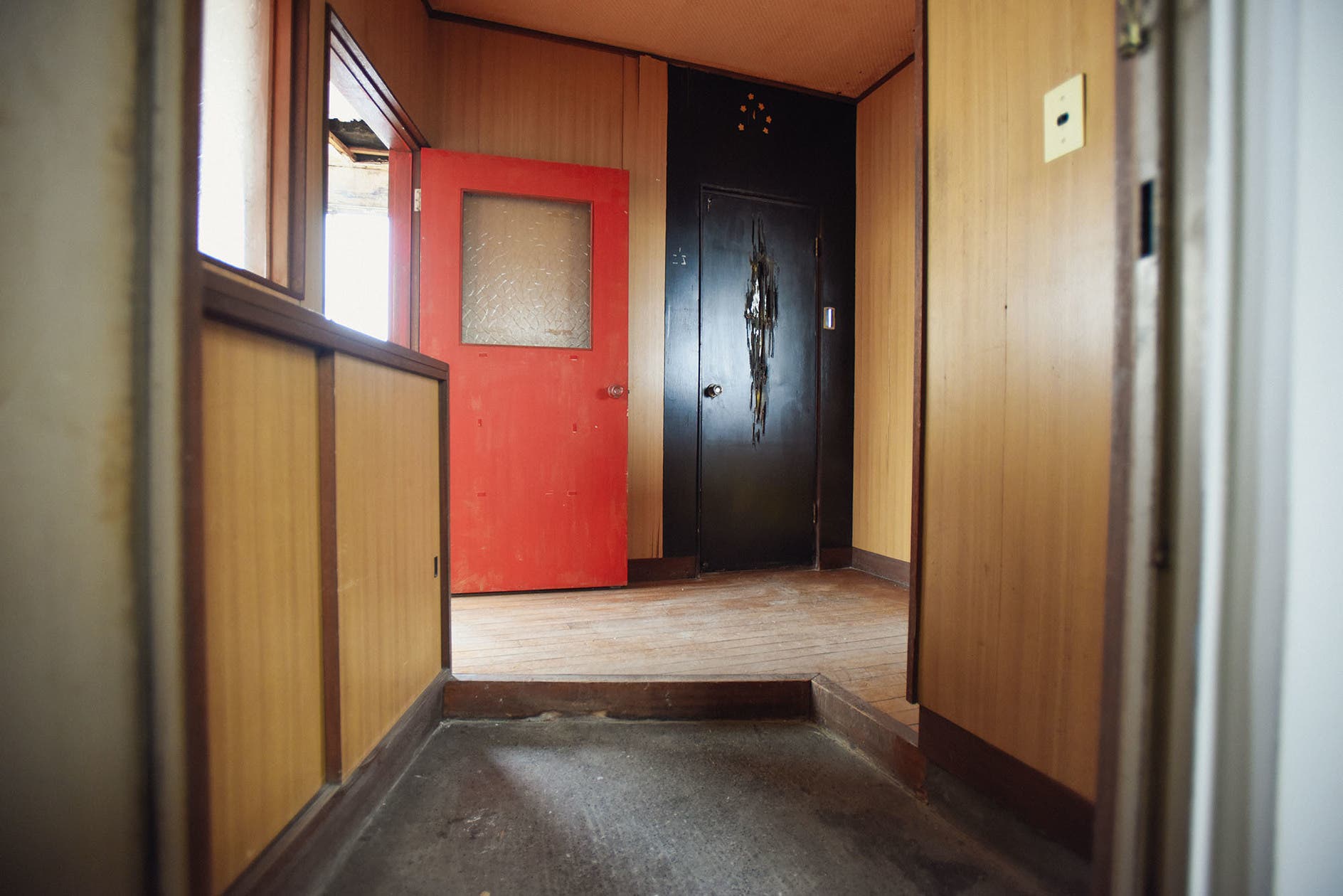 【宇都宮中心部・二荒山神社から徒歩３分】30年以上使われていなかった廃墟スタジオ★24時間利用可/85㎡/３個室の写真7