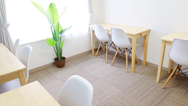 <新宿駅徒歩5分>新宿西口大ガード交差点徒歩1分/10名収容(最適8名まで)会議・カラー診断(自然光あり)・撮影等にの写真11