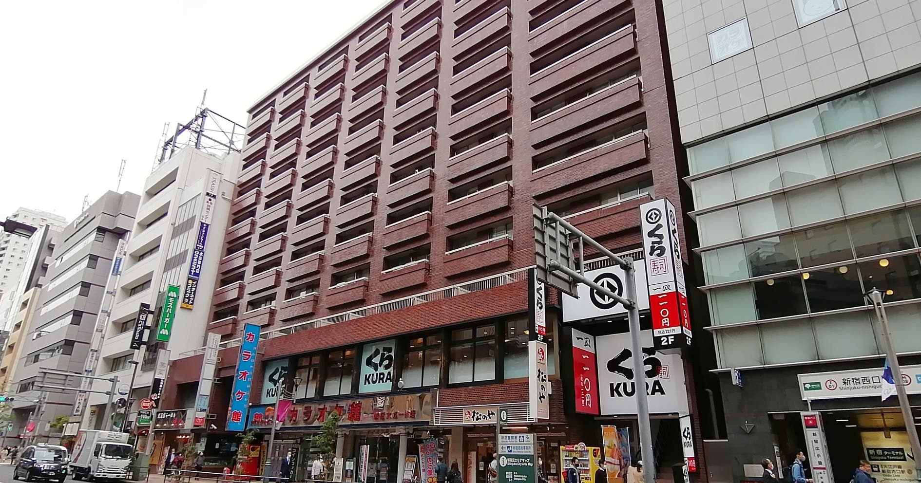 ＜新宿駅徒歩5分＞新宿西口大ガード交差点徒歩1分/10名収容(最適8名まで）会議・カラー診断(自然光あり)・撮影等にの写真20