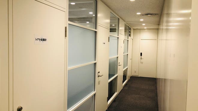 レアル会議室【会議室2】新宿駅徒歩5分、4名までの利用に最適(最大6名収容)の貸し会議室の写真2