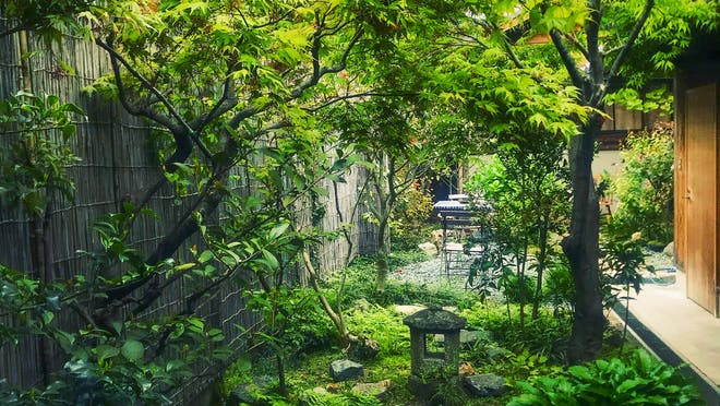 京町家【お宿梅夜】広々とした中庭、共有キッチン付 女子会・誕生日会・ママ会・コスプレ撮影、結婚、卒業記念撮影の写真6