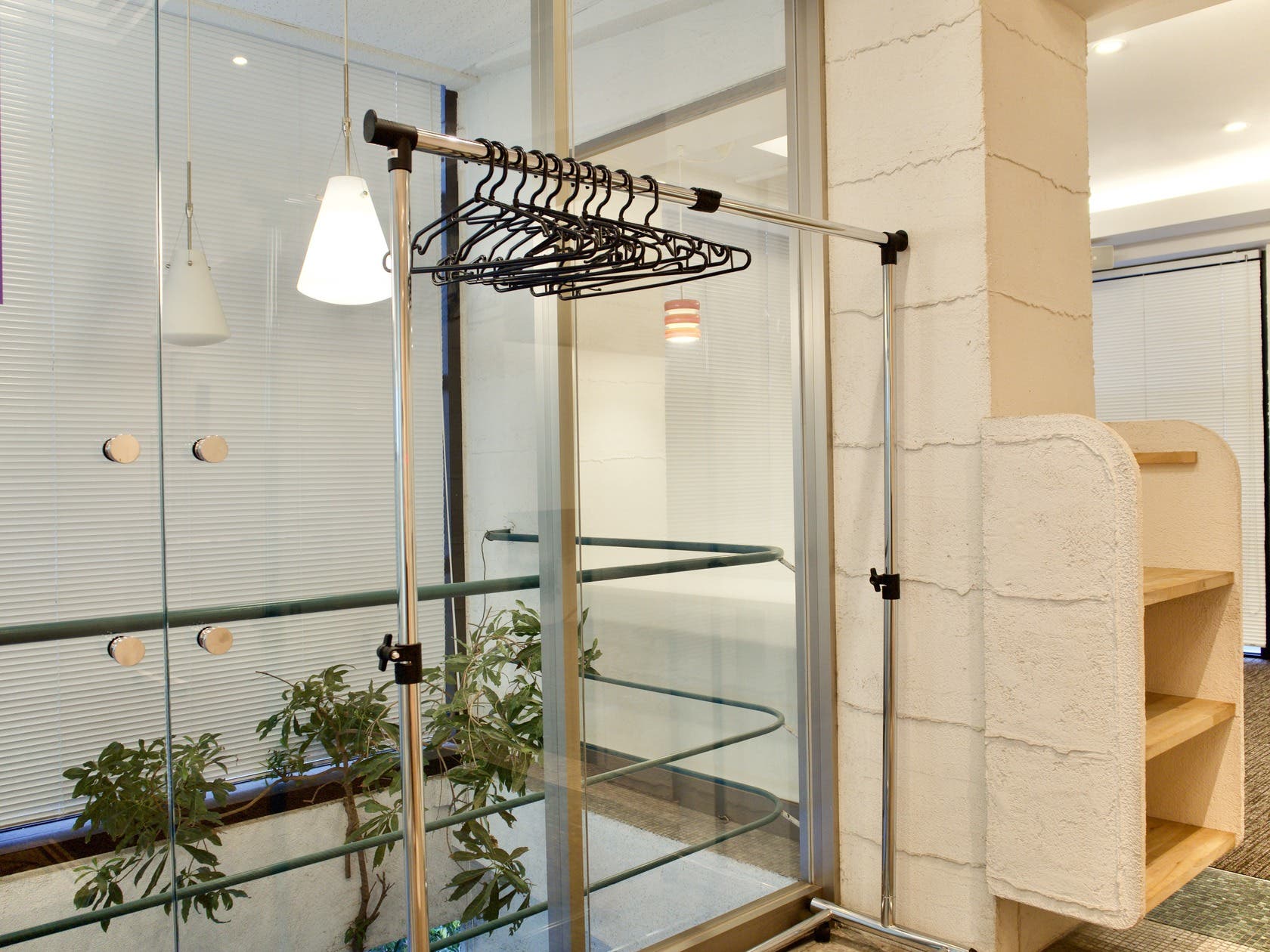 【座席レイアウト自由】最大20名の多目的スペース！会議や展示会、イベントなどに！の写真19