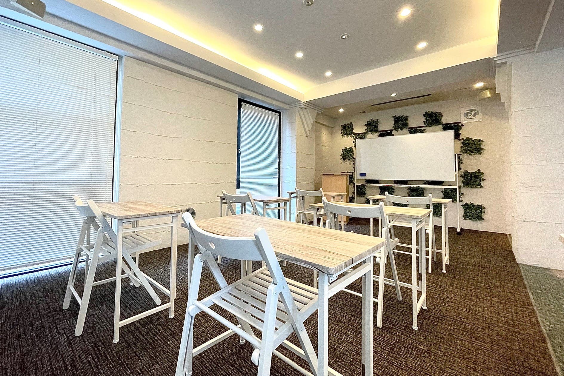 【座席レイアウト自由】最大20名の多目的スペース！会議や展示会、イベントなどに！の写真23