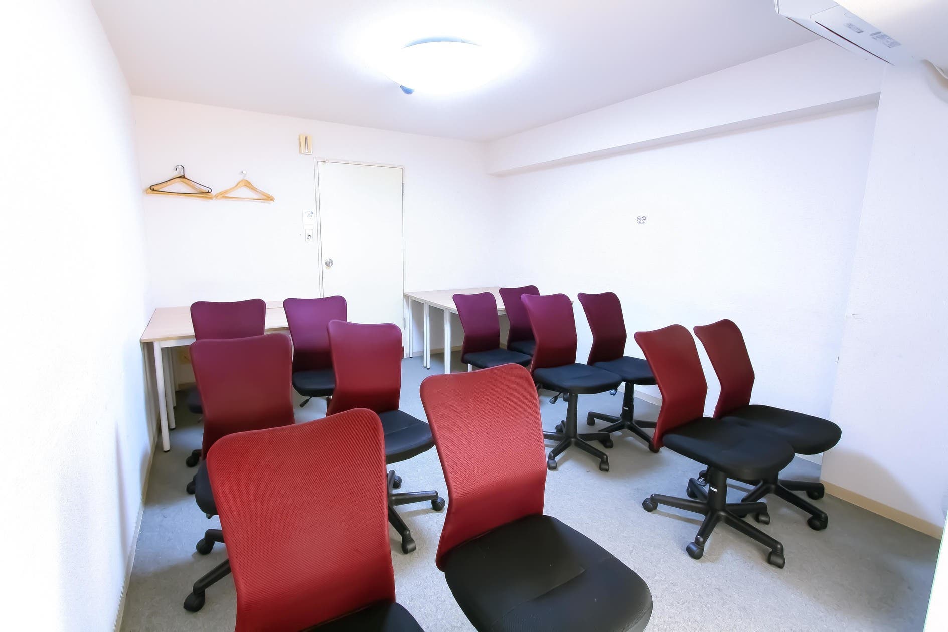 【渋谷駅ハチ公口6分！地下鉄1番出口3分！16名利用可！】完全個室！綺麗な室内！ホワイトボード完備！コモンズ会議室 渋谷道玄坂の写真14