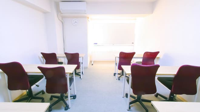 【渋谷駅ハチ公口6分!地下鉄1番出口3分!16名利用可!】完全個室!綺麗な室内!ホワイトボード完備!コモンズ会議室 渋谷道玄坂の写真1