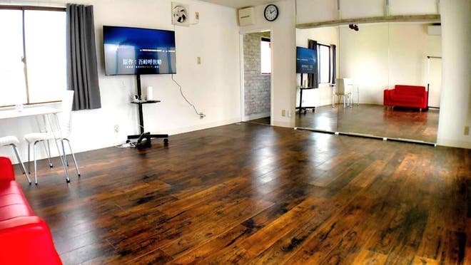 🌸お得プラン再開🌸【広島エキニシ】🌟楽器・ダンス・演劇・撮影・作業🌟ができるスペース/無料WiFi/大型ミラーの写真1