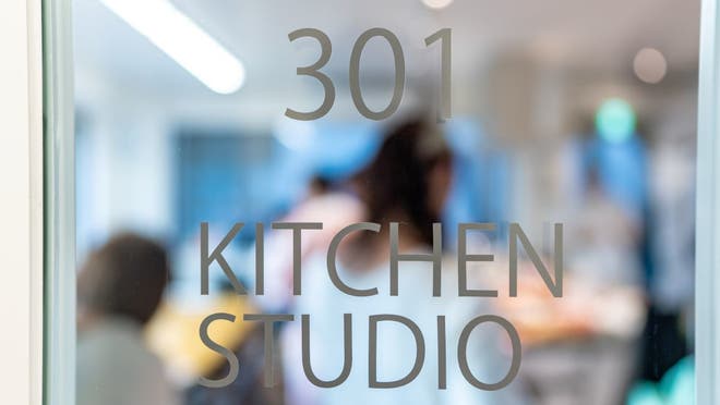 【渋谷徒歩3分】渋谷キッチンスタジオ:少人数でのお料理教室や撮影、動画配信に【Wifi完備 駐車場付き】の写真4