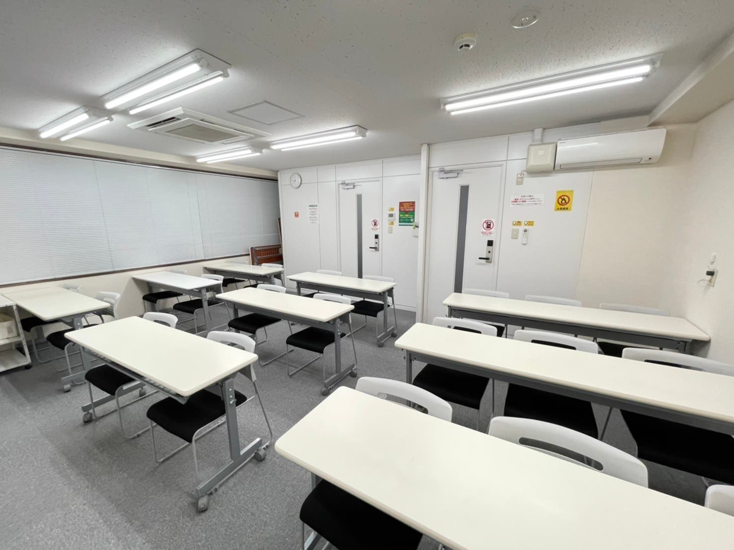  【ROOMs第2会議室】水道橋駅西口2分 最大21名/光回線/会議/ボドゲ/セミナー/面接/研修/撮影（物撮り）【安い・綺麗】の写真5