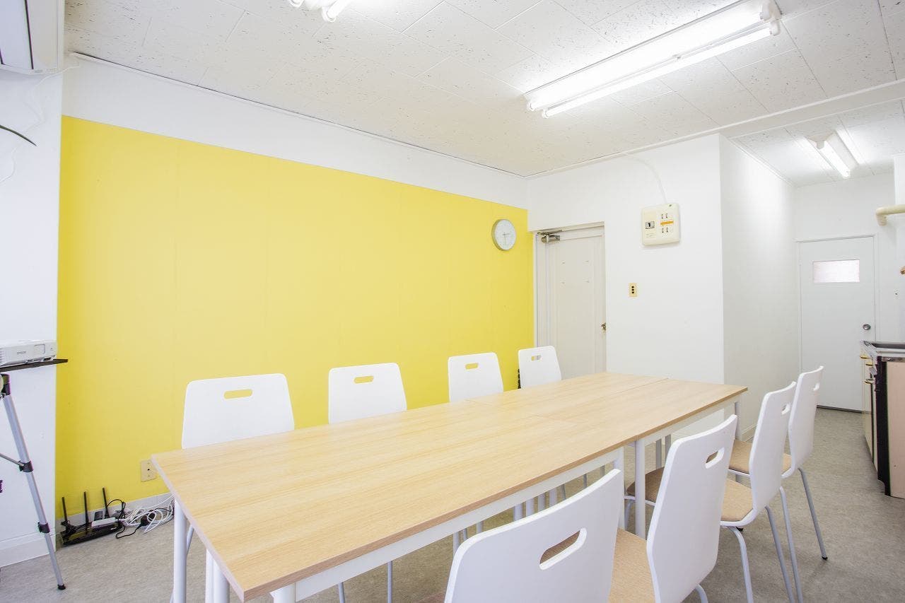 【八丁堀駅2分！12名利用可】綺麗な室内！WiFi・プロジェクター・ホワイトボード全て無料！土足可！ふれあい貸し会議室 八丁堀Bの写真8