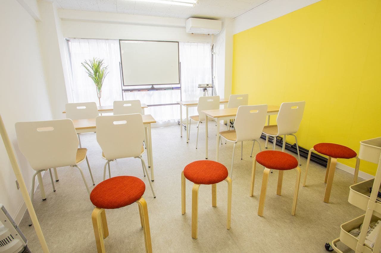 【八丁堀駅2分！12名利用可】綺麗な室内！WiFi・プロジェクター・ホワイトボード全て無料！土足可！ふれあい貸し会議室 八丁堀Bの写真9