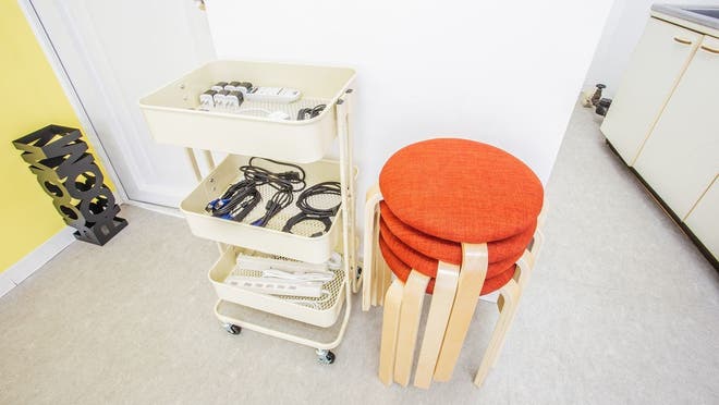 【八丁堀駅2分!12名利用可】綺麗な室内!WiFi・プロジェクター・ホワイトボード全て無料!土足可!ふれあい貸し会議室 八丁堀Bの写真13