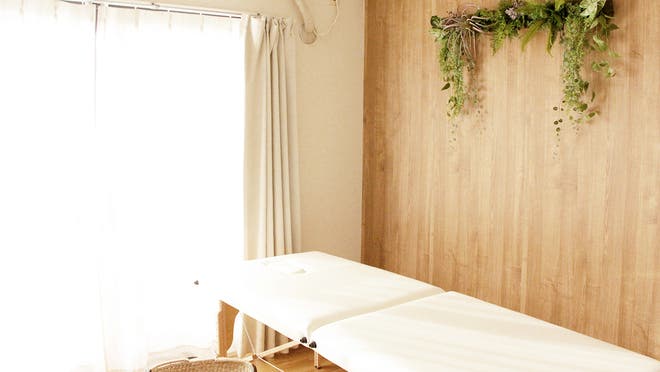 【船橋駅徒歩4分】完全個室のプライベートレンタルサロンSola(ソラ) / シンプルなお部屋/当日予約可能の写真2