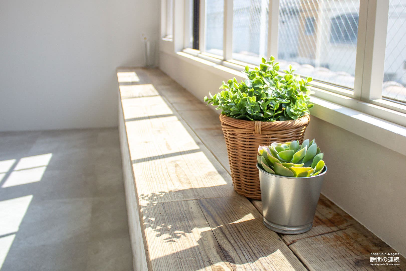 【神戸】駅近でおしゃれな自然光を活かせるレンタル撮影スタジオ・レンタルスペースの写真9
