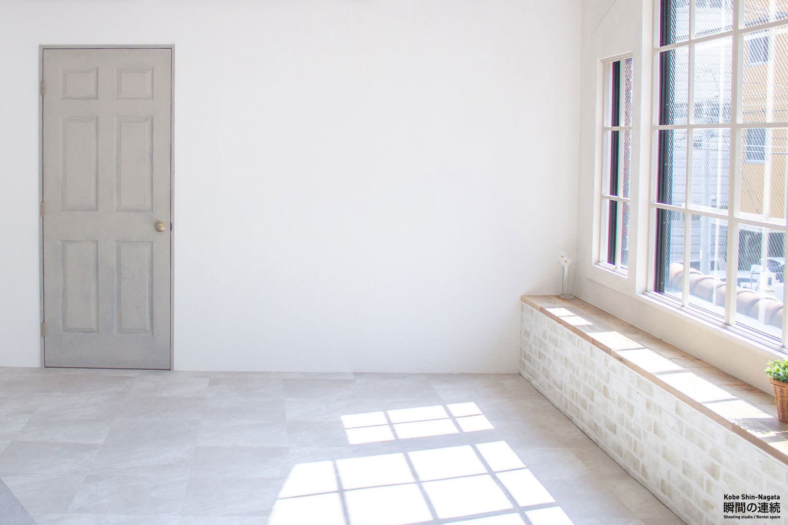 【神戸】駅近でおしゃれな自然光を活かせるレンタル撮影スタジオ・レンタルスペースの写真13