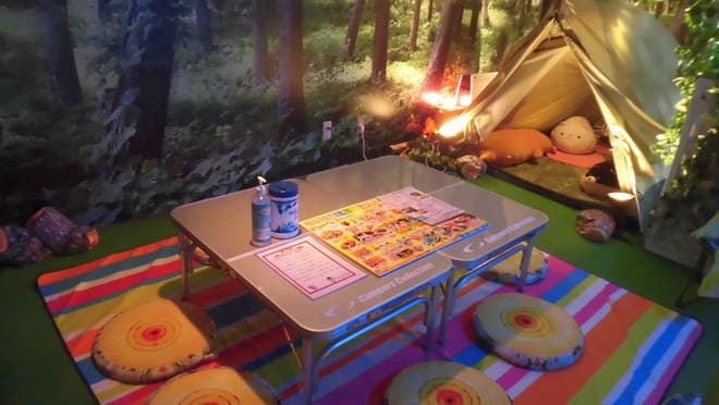 ⛺テントとワタシ⛺☆雨の日でも室内で手ぶらで本格的なキャンプ体験が楽しめます。☆Netflix完備☆の写真2
