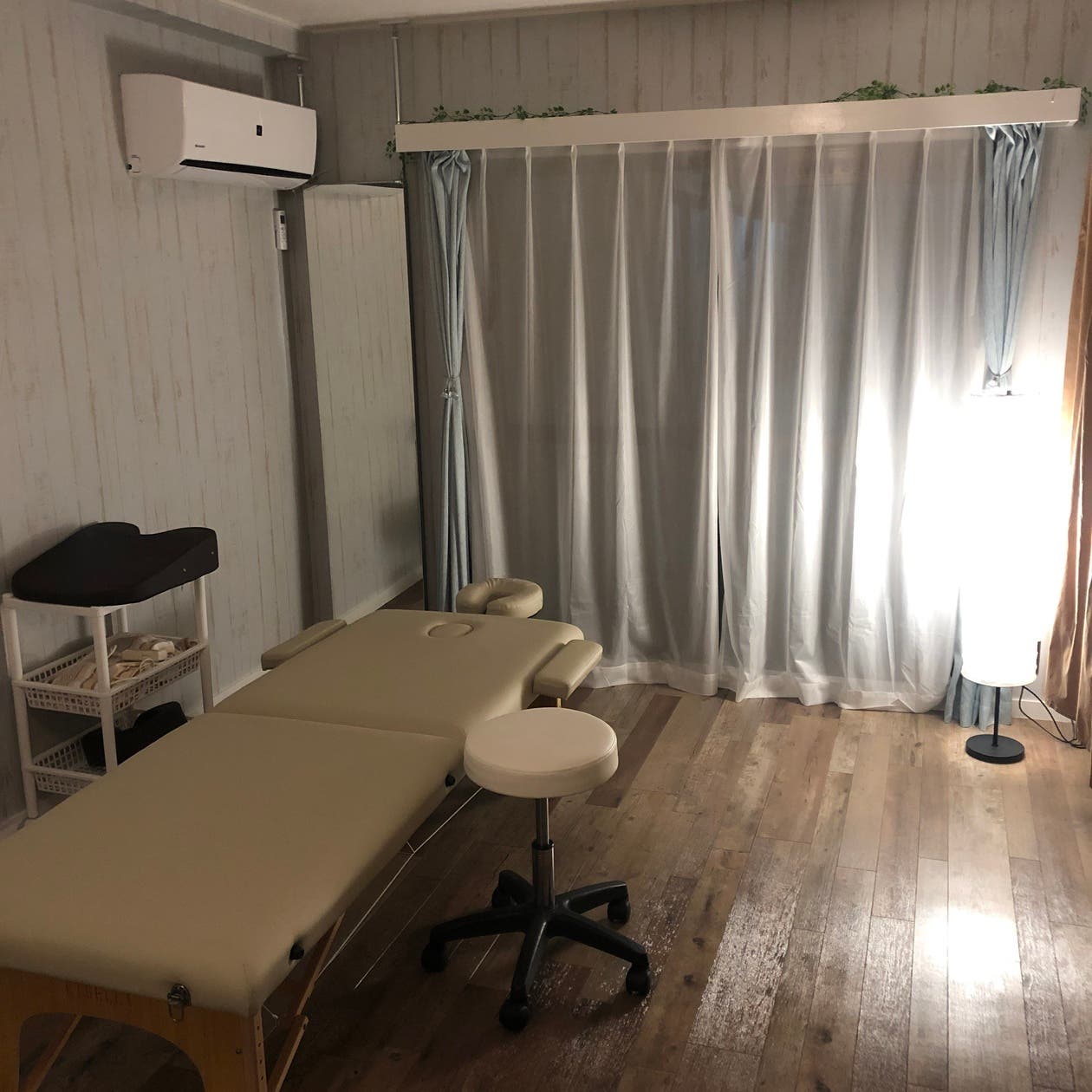 【阪急南茨木駅徒歩5分以内のレンタルスペース】整体・ヨガ・パーソナル・ピラティスに！の写真13