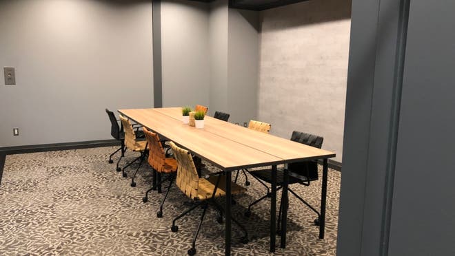 五橋駅目の前!【1階会議室】Wi-fi完備/ホワイトボード/飲食OK/お洒落な空間で撮影部屋にも◎の写真4