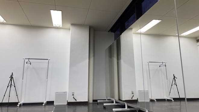 【仙台中心部一番町】ダンスができるレンタルスタジオ!幅5.4mの大型鏡ありの広々としたダンススペースの写真1