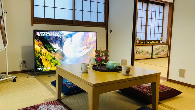 【Youtube★Netflix】やっぱり落ち着く♪畳のぬくもりと和の空間にほっこり!靴を脱いで寛げる「和室」がある【101室】の写真2