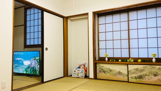 【Youtube★Netflix】やっぱり落ち着く♪畳のぬくもりと和の空間にほっこり!靴を脱いで寛げる「和室」がある【101室】の写真10