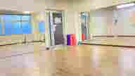 【近鉄奈良駅徒歩1分】ダンスができるレンタルスタジオ/鏡面2面(4.5mと2.7m)/フローリング/ダンス、ヨガ、会議室等の写真2