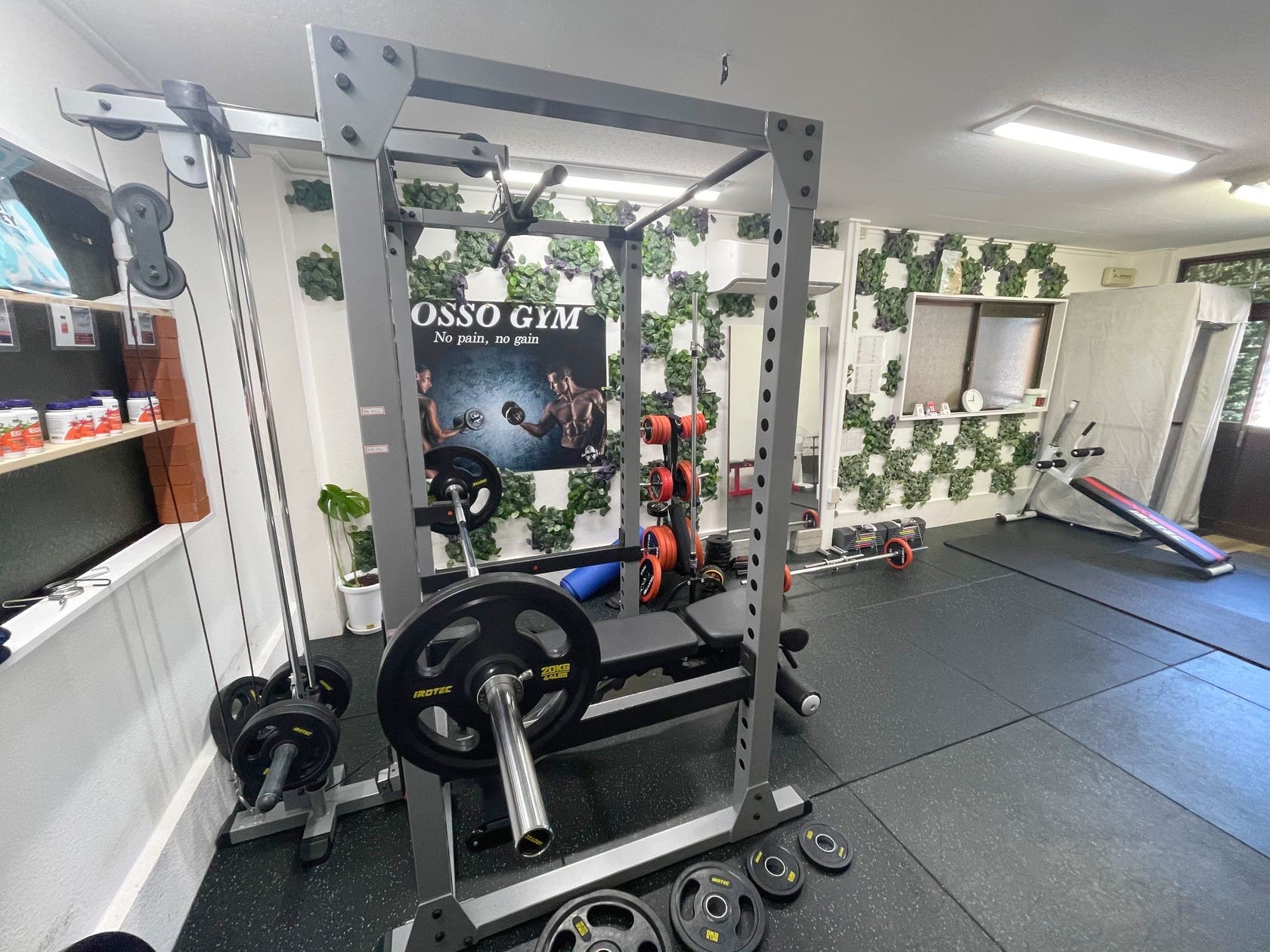 駅から徒歩二分の激チカ！当日予約可能、貸し切りであなただけのジムにも!トレーナーのパーソナル指導にもの写真5