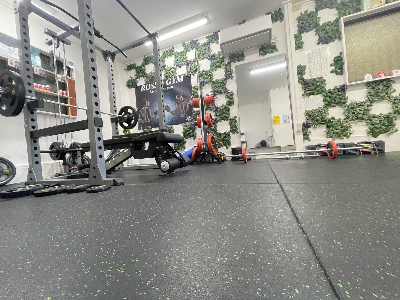 駅から徒歩二分の激チカ！当日予約可能、貸し切りであなただけのジムにも!トレーナーのパーソナル指導にもの写真6