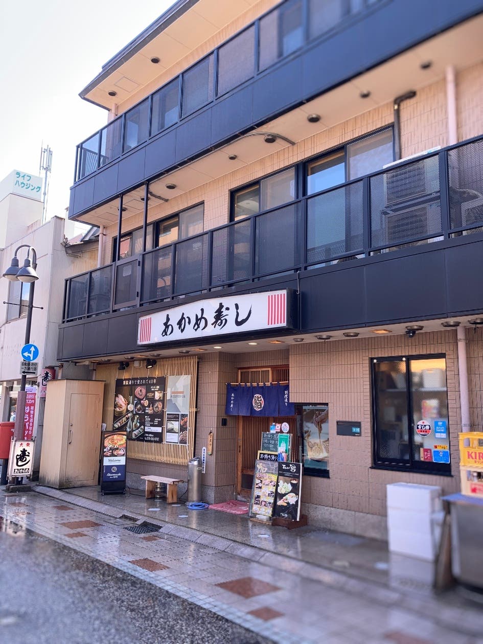  金沢駅より徒歩5分、近隣にコイン🅿️有りで好アクセス。会場は新しくて広々とした空間。ビジネスからプライベートでのご利用可能ですの写真15