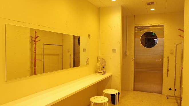 25帖のお部屋ではイベント、撮影、パーティー、セミナーなど様々な用途でご利用いただけます。の写真2